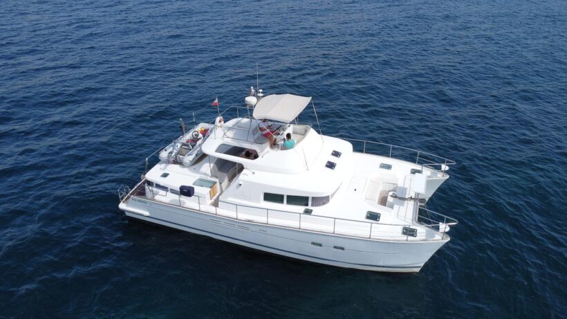 Torrevieja:sunset catamaran tour with champagne - An In-Depth Look at the Sunset Catamaran Experience