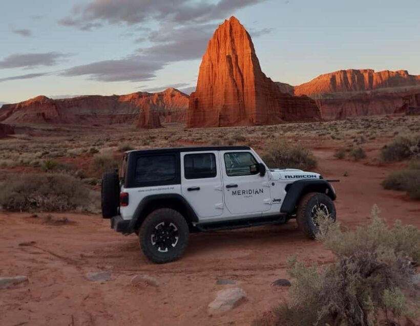 Torrey: Capitol Reef Temples of the Sun & Moon Private Tour - Key Points