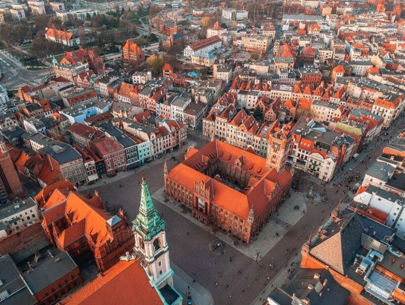 Toru: Full-Day Tour of the City of Copernicus - Exploring Toru: A City Steeped in History and Gothic Grandeur