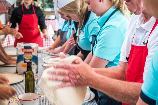 Toss, Bake, Cheers! - Sorrento Pizza Making Class with Wine - Logistics and Practical Tips
