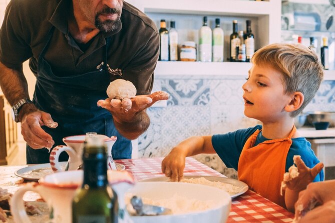 Toss, Bake, Cheers! - Sorrento Pizza Making Class with Wine - Who Should Consider This Tour?