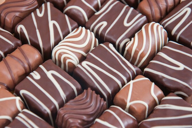 Toulon Food Tour – A Full French Meal Experience by Do Eat Better - Exploring Toulons Culinary Scene