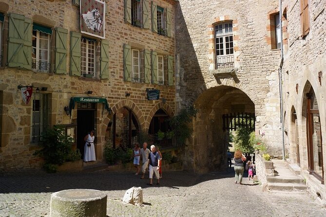 Toulouse: Albi and Cordes/Ciel Day Trip With Audio Guides - Cancellation Policy and Discounts