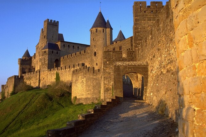 Toulouse : Carcassonne Day Trip by Coach With Audio Guides - Considerations for Your Visit