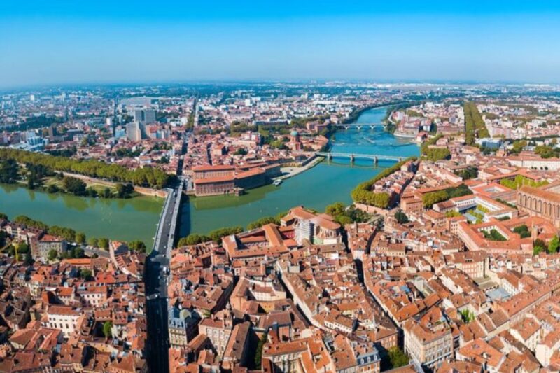Toulouse: Private custom tour with a local guide - The Sum Up