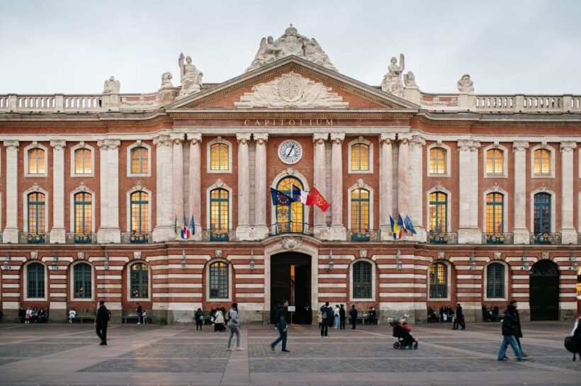 Toulouse Treasures: A Journey Through Time and Beauty - Wandering Rue Saint-Rome (30 Minutes)