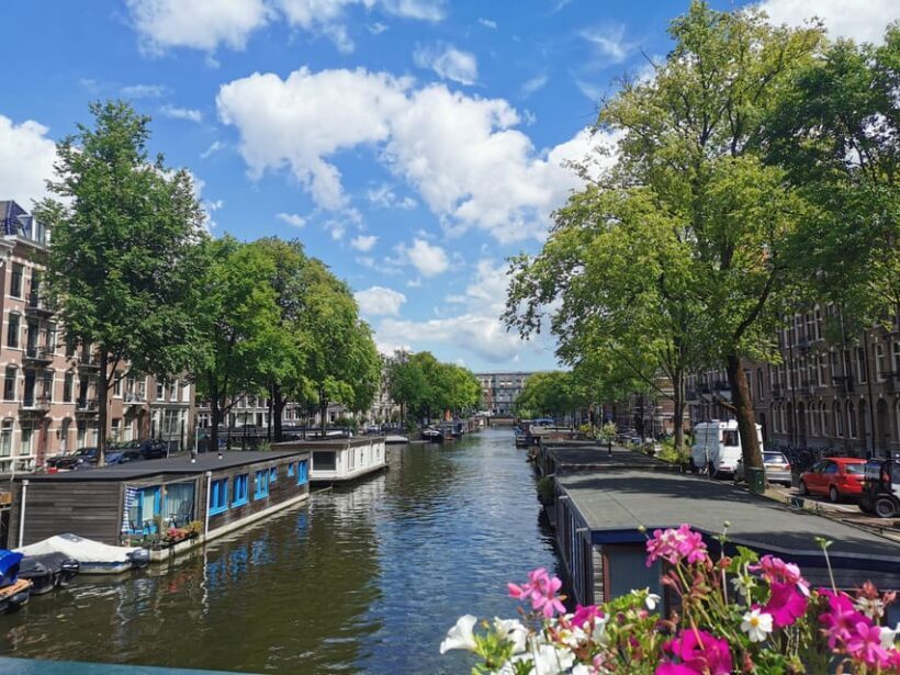 Tour Amsterdam: Old Town, Jewish Quarter and Flower Market - Exploring the Heart of Amsterdam: What to Expect