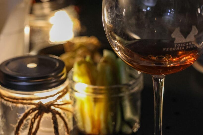 TOUR AND LUNCH AT THE CELLAR, HIS MAJESTY THE FLORENTINE STEAK - Introduction