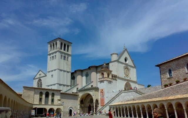 Tour Assisi e Spello with van - Key Points