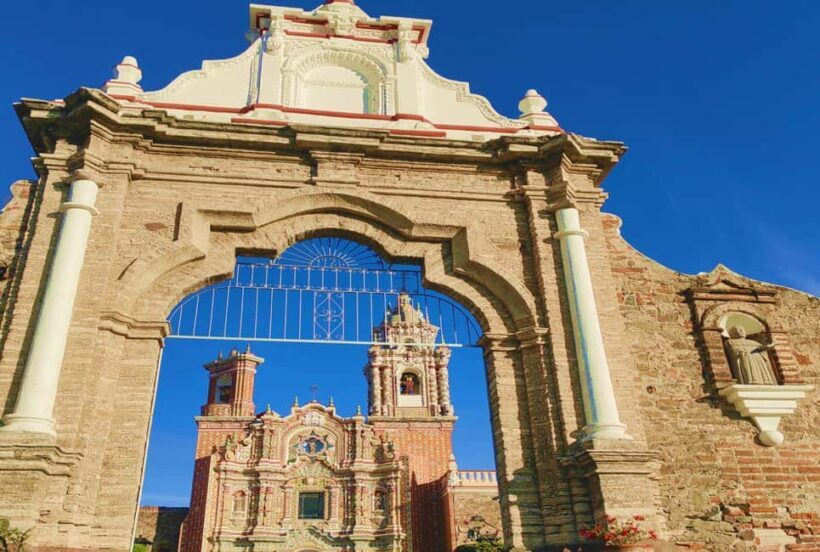 Tour Atlixco and Cholula in a single day. - Visiting San Francisco de Acatepec