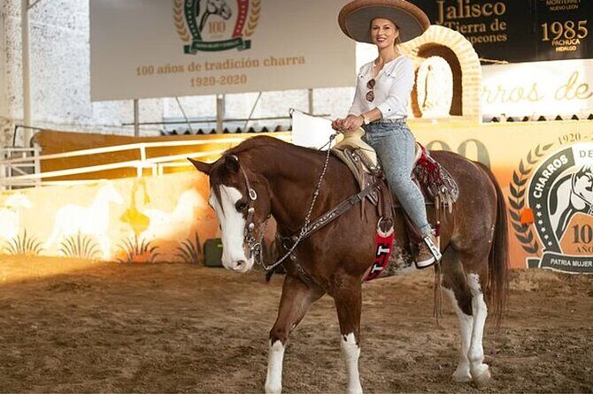Tour between Charros, Mariachi and Tlaquepaque - The Mariachi Melodies and Cultural Melting Pot