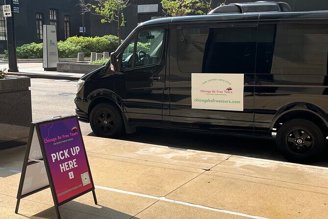 Tour Chicago LGBTQ Style: On and Off History Bus Tour - Who Will Love This Tour?