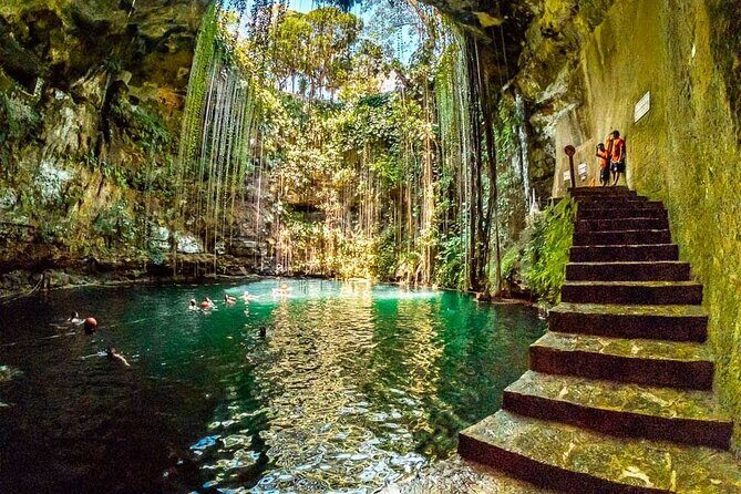 Tour Chichen Itza 2 Cenotes Suytun and Ik-kil - A Full-Day Adventure from Cancun