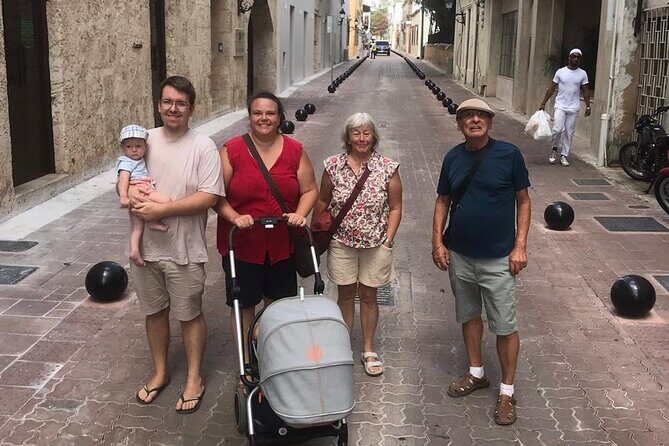 Tour Colonial Experience - The Pros and Cons