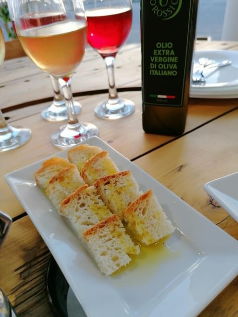 Tour "dalla terra all'olio" con degustazione al tramonto - A Closer Look at the Tour Experience