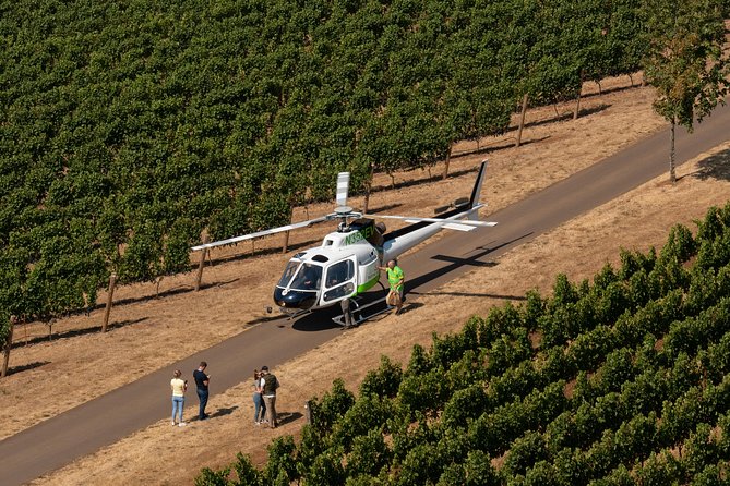 Tour DeVine by Heli - Helicopter Wine Tour - Gourmet Lunch and Light Breakfast Included