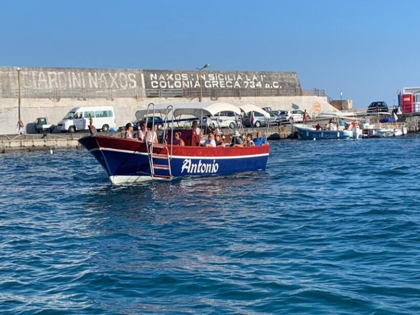 Tour di Giardini Naxos/Taormina, Isola Bella, Grotta Azzurra - A Closer Look at the Giardini Naxos/Taormina Boat Tour