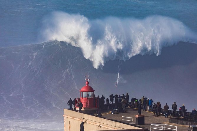 Tour Fátima, Batalha, Nazaré, and Óbidos - Wandering Through Óbidos