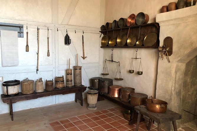 Tour From Riga - Vilnius via Bauska, Rundale, the Hill of Crosses - Visiting the Hill of Crosses