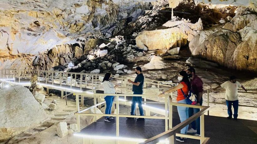 Tour "Grutas Bustamante" + Guía + Transfer + Tickets - Journey to Bustamante: How It All Unfolds