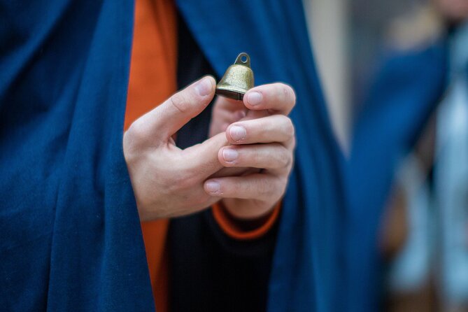 Tour Guidato nel centro di Verona accompagnato da un Angelo - Authentic Experiences and Genuine Insights