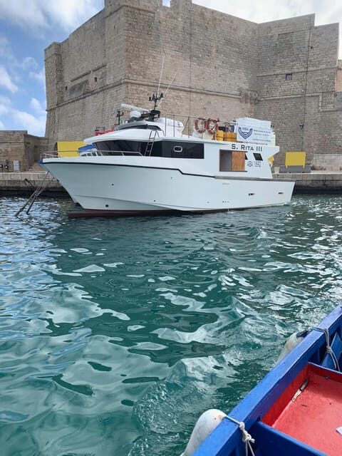 Tour in barca(Monopoli-Polignano) con sosta bagno e aperitiv - Key Points