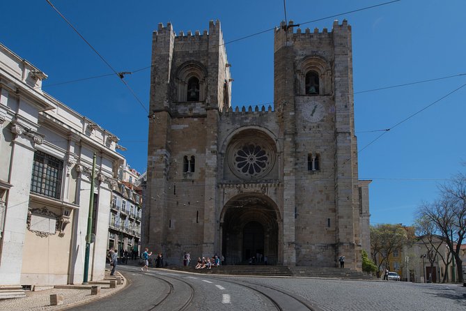Tour in Lisbon with visit to Belem, Cristo Rei and Pillar 7 Reality Experience - Who Will Love This Tour?