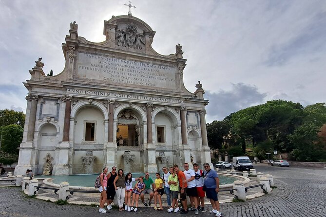Tour in Rome : a Mix of History - Inclusions