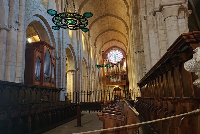 Tour monastery Poblet with hotel pickup - Transportation and Logistics
