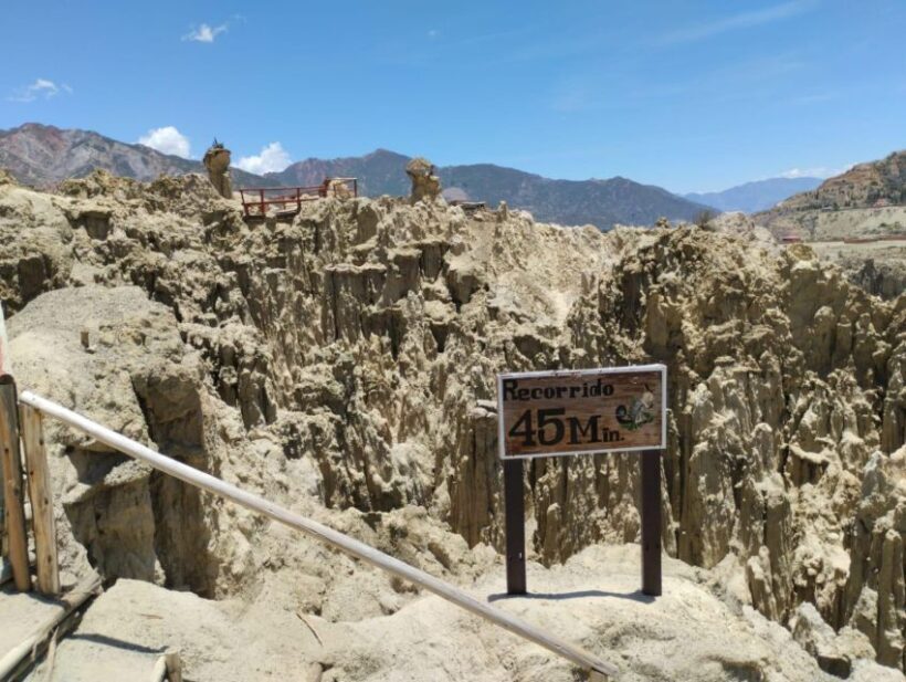 Tour moon valley and rich areas La Paz city - Key Points