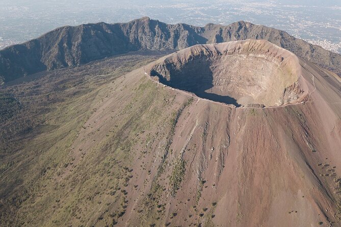 Tour Mount Vesuvius with Entry Tickets and Round Trip Transfer Included - Returning to Pompeii