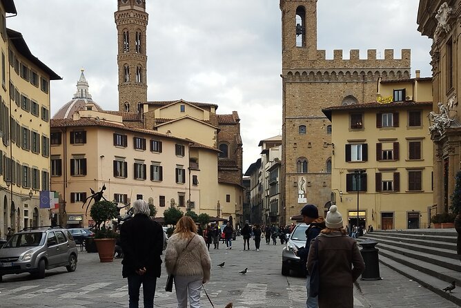 Tour of Florence OldTown in golf cart etuktuk (Minimum 2 PAX) - Frequently Asked Questions