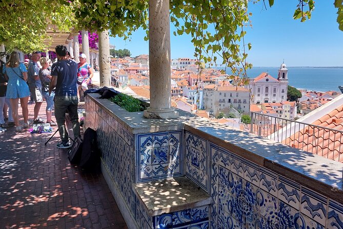 Tour of Lisbon - Experience the Vibrant Neighborhoods