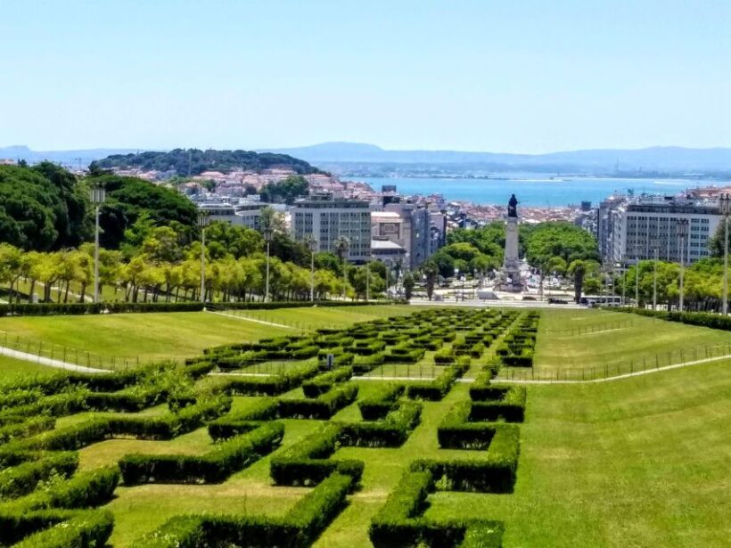 Tour of Lisbon monuments and viewpoints - FAQs