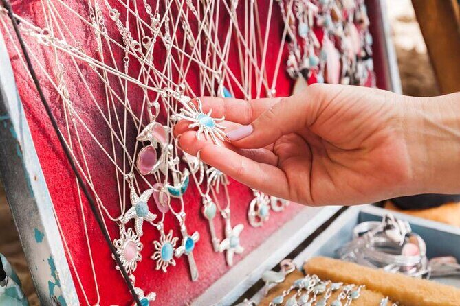 Tour of Souvenirs and Shopping in Punta Cana with Transportation Included - The Itinerary and Highlights