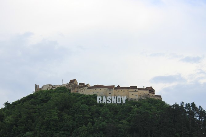 Tour of the 3 Castles: Bran, Rasnov, and Peles in Spanish (Native Spanish Guide). - Pricing and Reviews
