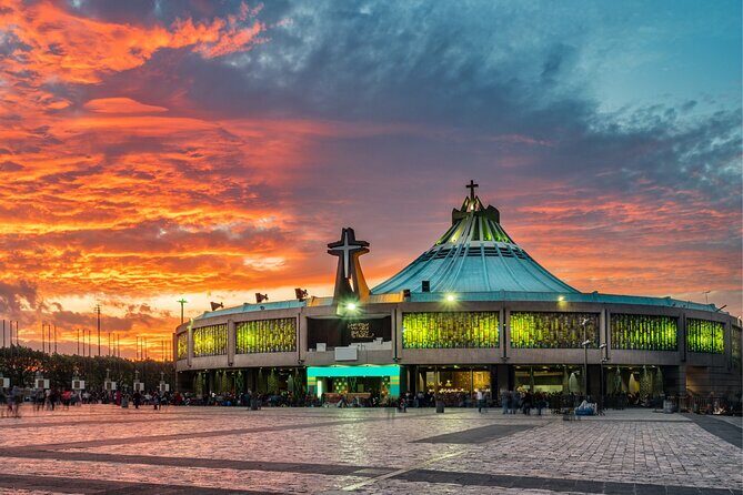 Tour of the Basilica of Guadalupe with Plaza de las Tres Culturas - Key Points