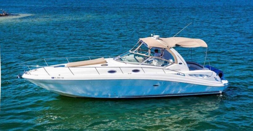 Tour of the city of Miami and its beautiful sunset - Exploring Miami from the Water: A Deep Dive