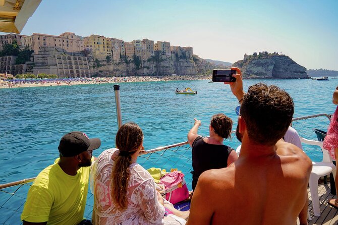 Tour of the Costa degli Dei by boat, 3 hours with aperitif included - What Makes This Tour Stand Out