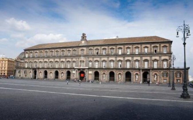 Tour of the Monumental Naples with an art expert - Key Points