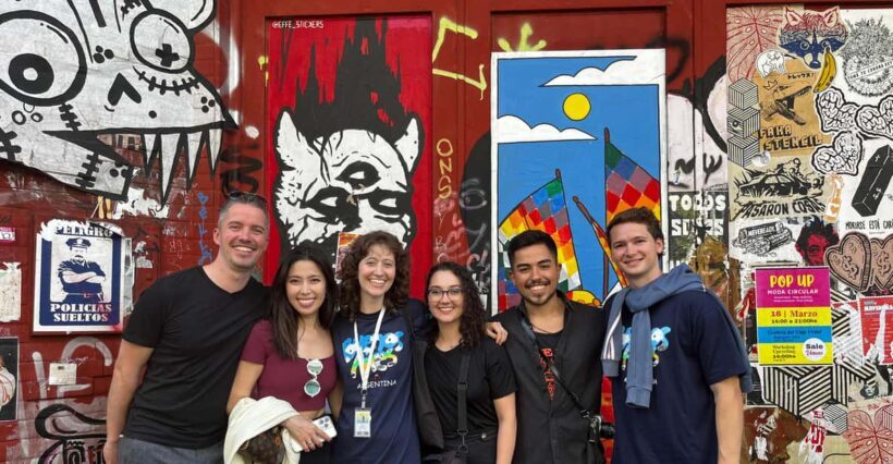 Tour por San Telmo - An Authentic Walk through San Telmo