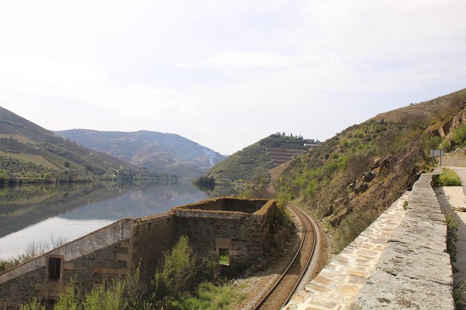 Tour the Douro wine region, and discover the fantastic landscape - FAQ