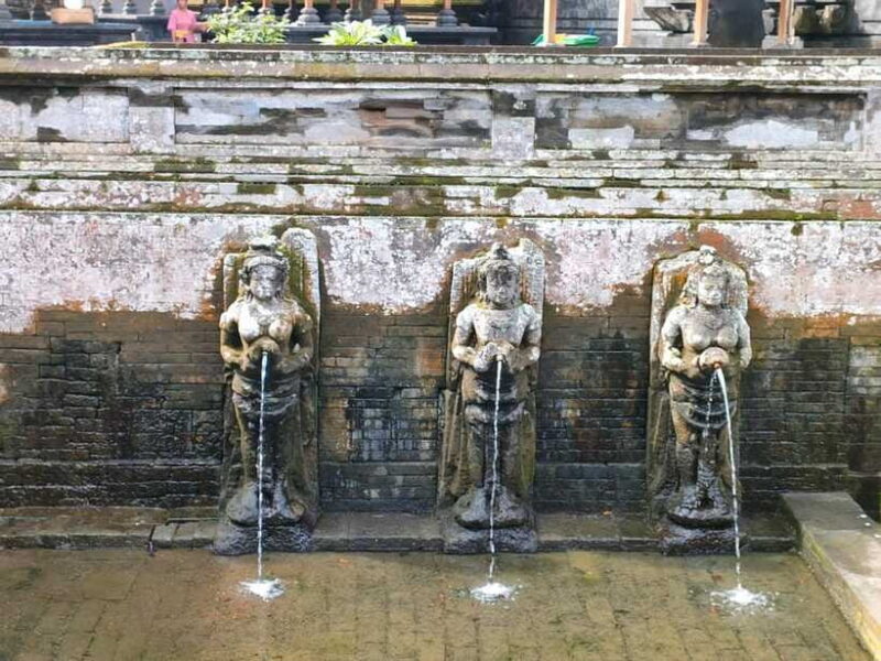 Tour the island of Bali with expert tour guides in Spanish. - Frequently Asked Questions