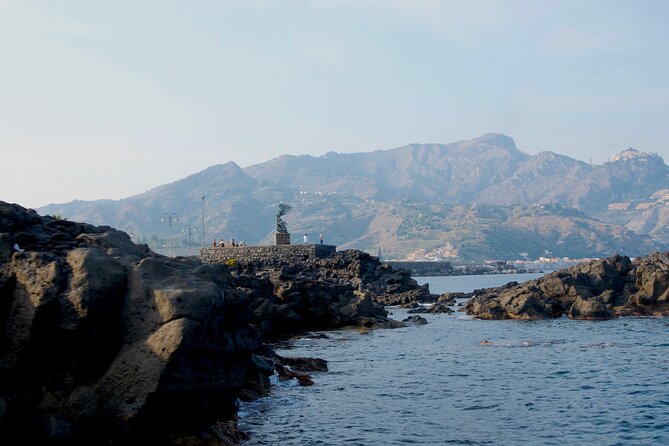 Tour to Baia Di Taormina, Isola Bella and Naxos - Discovering Isola Bella and Naxos