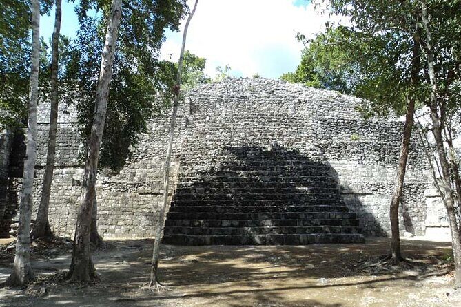 Tour to Calakmul and Balamkú. From Campeche - The Value of This Tour