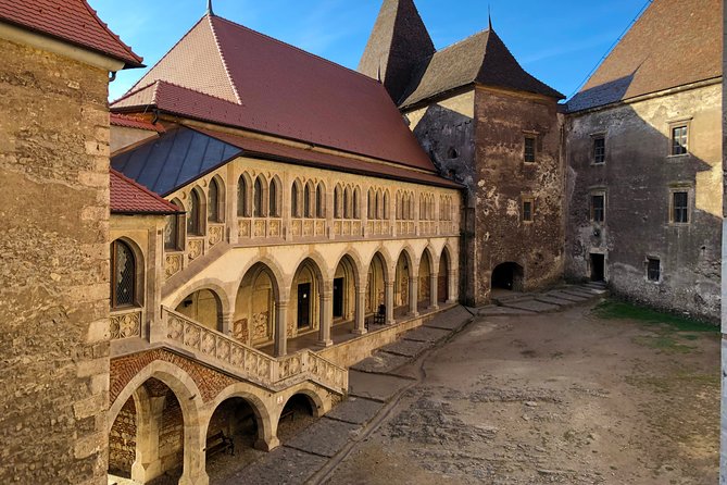 Tour to Corvin Castle in Hunedoara & Alba Iulia - FAQ