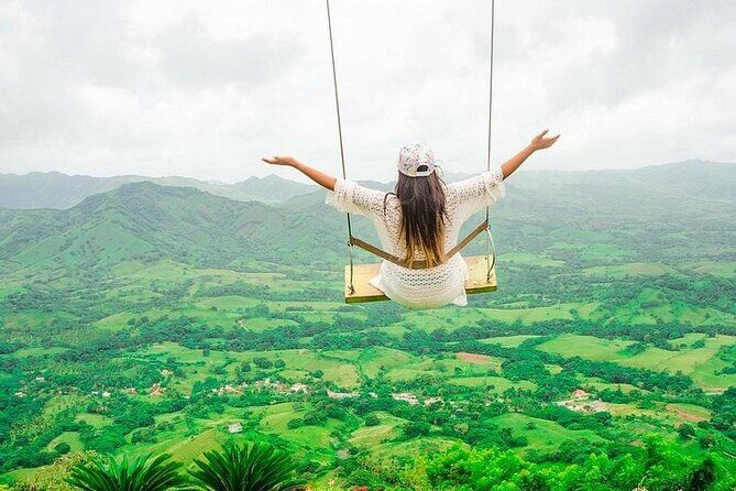 Tour to Montana Redonda and Emerald Coast Beach - What the Reviews Say