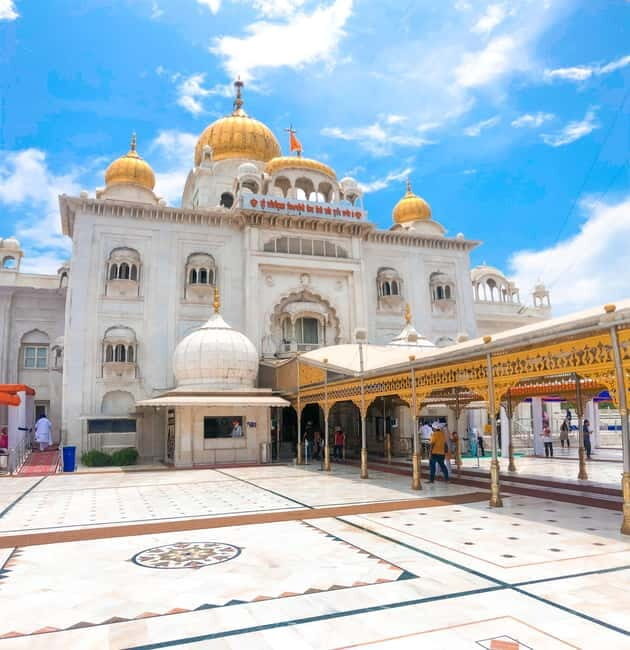 Tour to old delhi with guide and transfer - Key Points