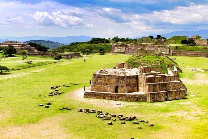 Tour to the archaeological zone Monte Alban - Who Should Consider This Tour?