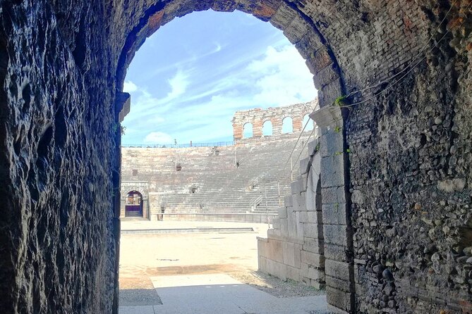 Tour to the Arena Di Verona at the Gladiators Time - Tour Guide Expertise